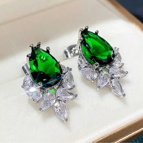 Grathia Cero | Jewelry | Water Drop Green Crystal Studs | Poshmark